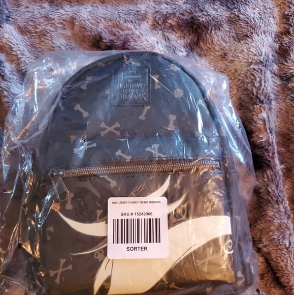 Loungefly | Bags | Nightmare Before Christmas Zero Backpack Loungefly ...